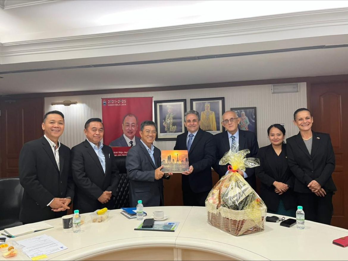 Courtesy Visit to Ministry of Industrial Development Sabah | CCI France ...
